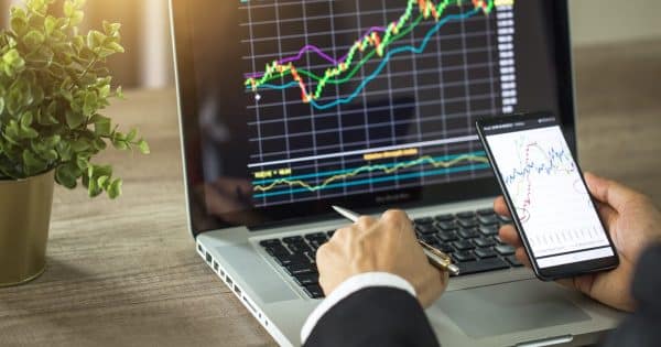 Les algorithmes de trading, quels sont les meilleurs ? - Invistita